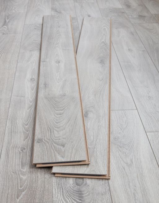 Palermo Long - Pebble Oak Laminate Flooring | Flooring Superstore